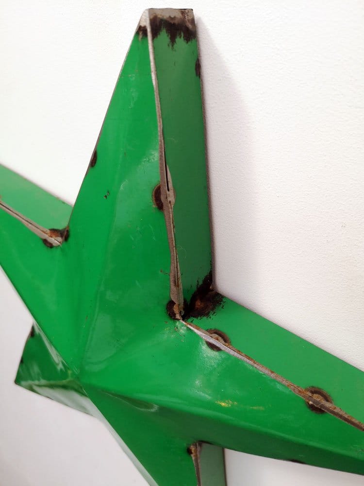 Decorative Green Metal Star - BAXTER & CO. home