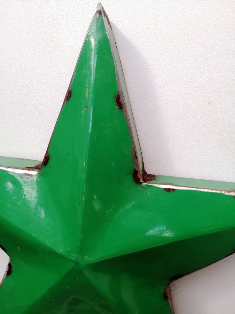 Decorative Green Metal Star - BAXTER & CO. home