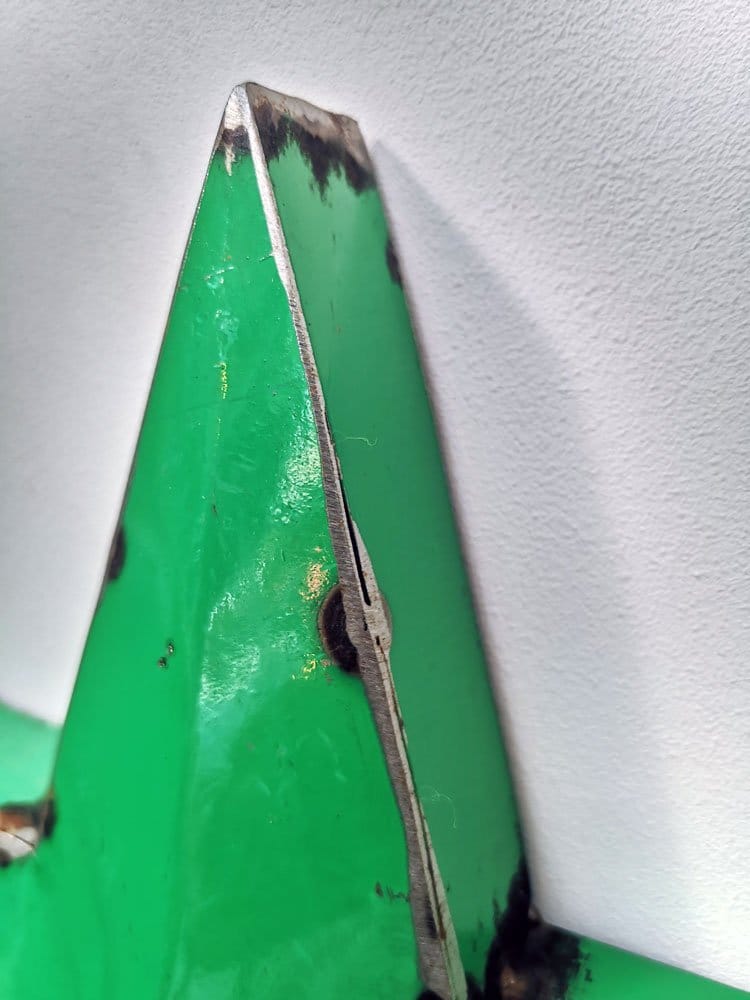 Decorative Green Metal Star - BAXTER & CO. home